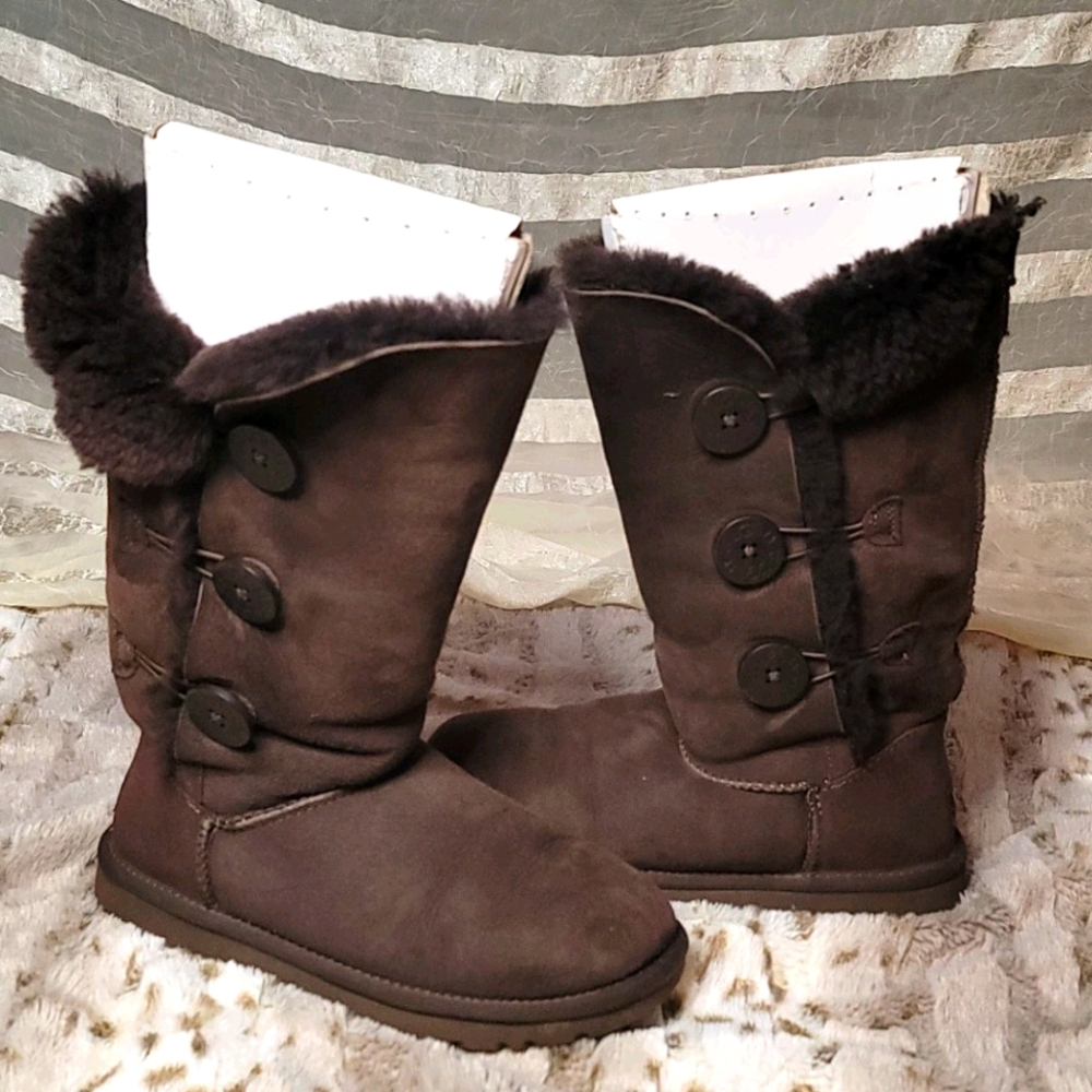 Ugg Bailey Button Triplet Brown - Gem